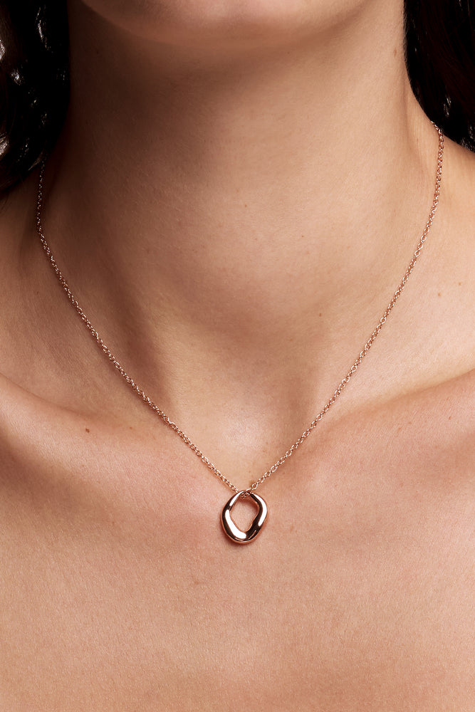 Hunter Rose Gold Necklace – Liberte